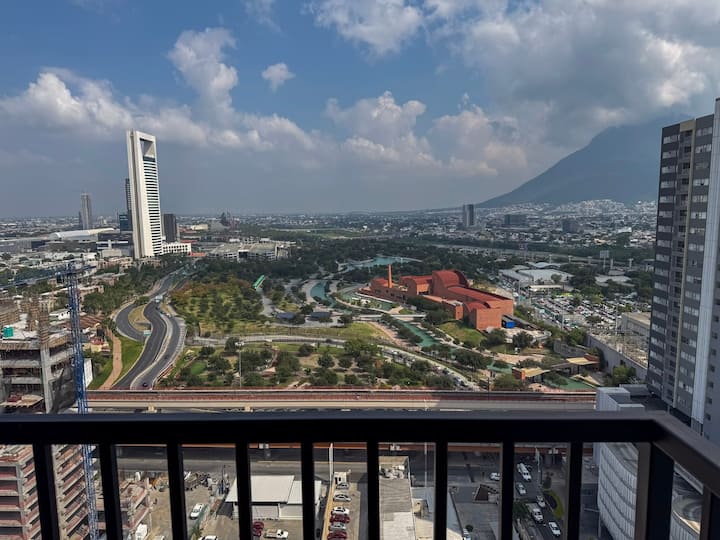 Stylish 3br Condo Near Fundidora Park + Gym - Monterrey