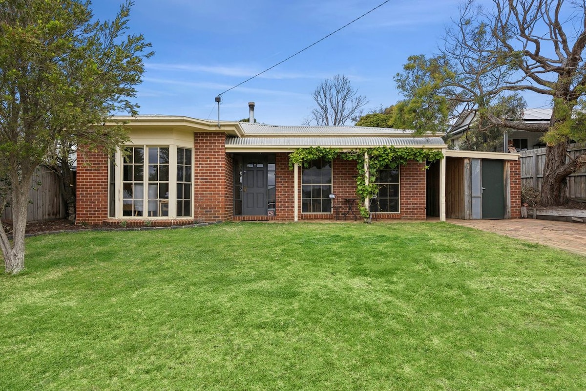 Riviera Retreat – Coastal Comfort Near Jan Juc Sur - Airbnb