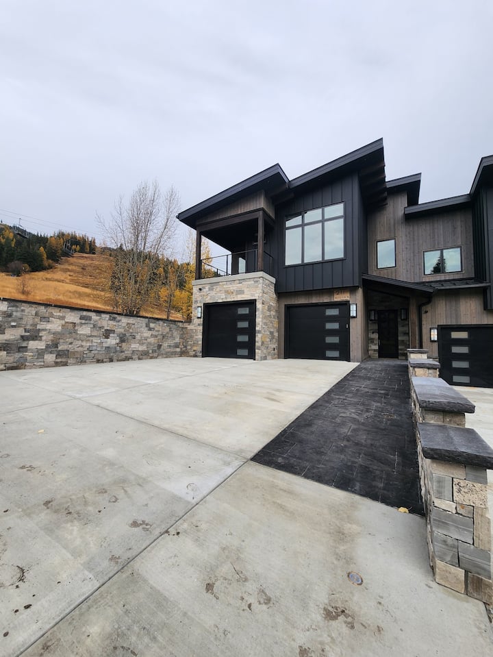 Ski In On Whitefish Mountain 3 Bd 3ba Sleeps 12 - Whitefish, MT