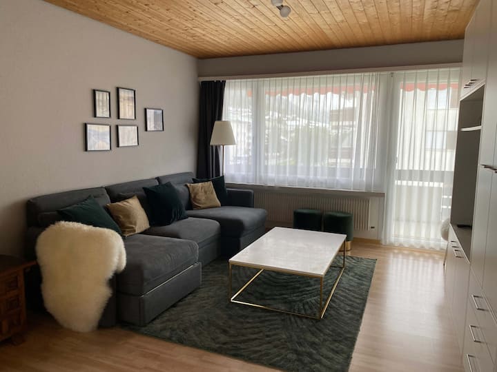Sunny Alpine Retreat • Mountain Views • Terrace - ダボス