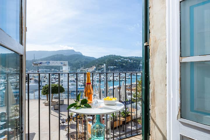 Marina 48 Seafront Apartment - Port de Sóller