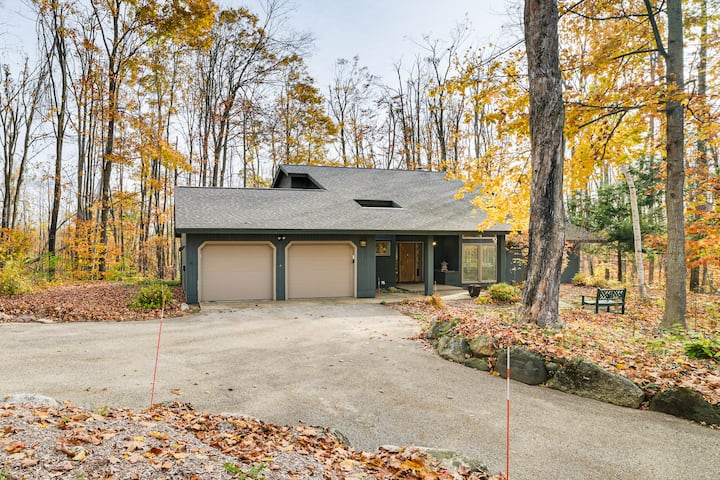 'Scenic Sanctuary' 5 Mi To Main St Harbor Springs! - Harbor Springs, MI