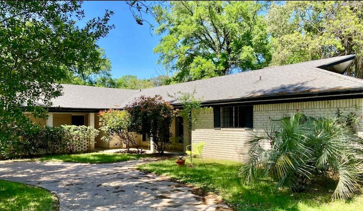 2br Home & 1br Rv Combo - Beaumont, TX