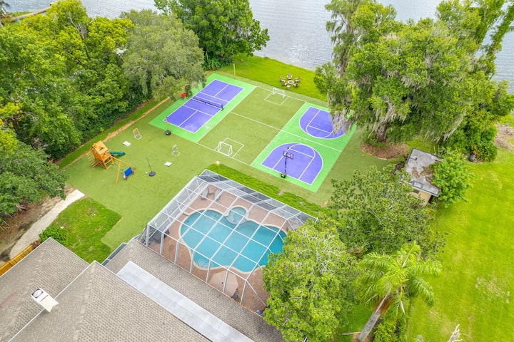 Pool * Pickleball * Soccer * Basket * Sleeps 18! - 坦帕
