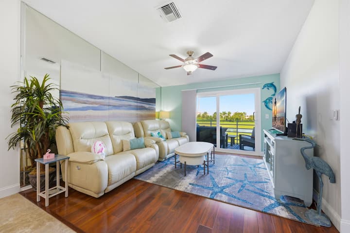 New Listing! 2nd Floor Vista Verde North - Treasure Island, FL