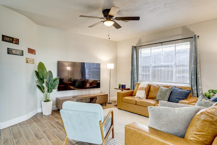 4 Mi To Fort Sill: Modern Home W/ Private Yard - Lawton, OK