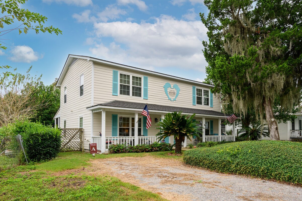 Charming Port Royal Duplex – Sleep Four - Townhouses for Rent in Port ...