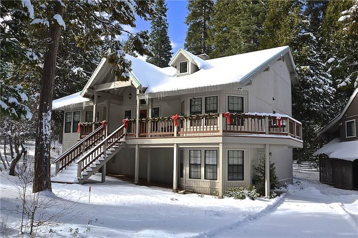 Silverpine Chalet With Gym, Family Friendly - Shaver Lake, CA