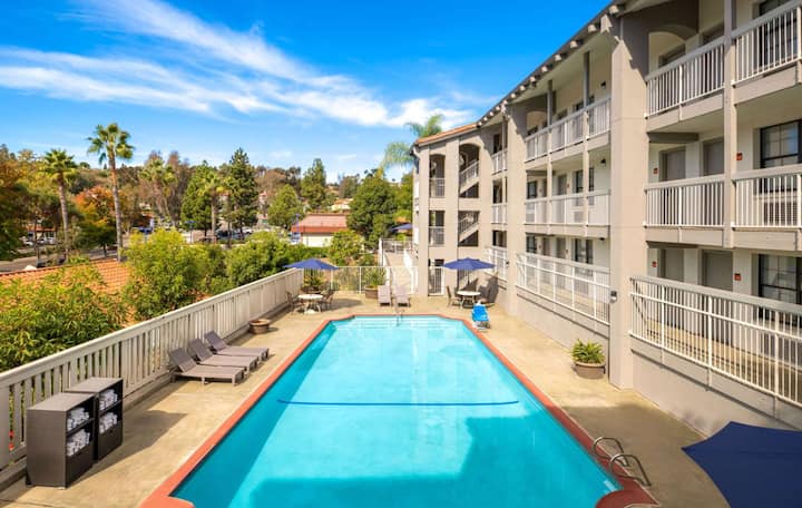 La Quinta San Diego-miramar | King | Near Beach - San Diego, CA