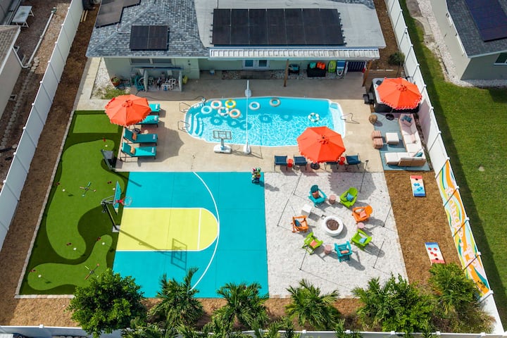 Basketball Court | Game Room | Pool | Hot Tub - Largo, FL