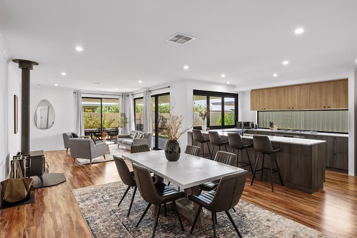 Spacious Family Coastal Retreat, 4br, Bbq - Dunsborough