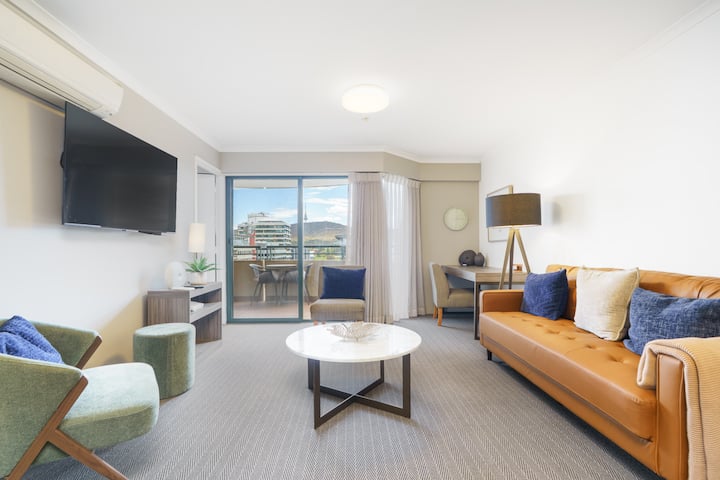 Central 2br Apartment, Hotel Vibe, Walk Everywhere - Canberra