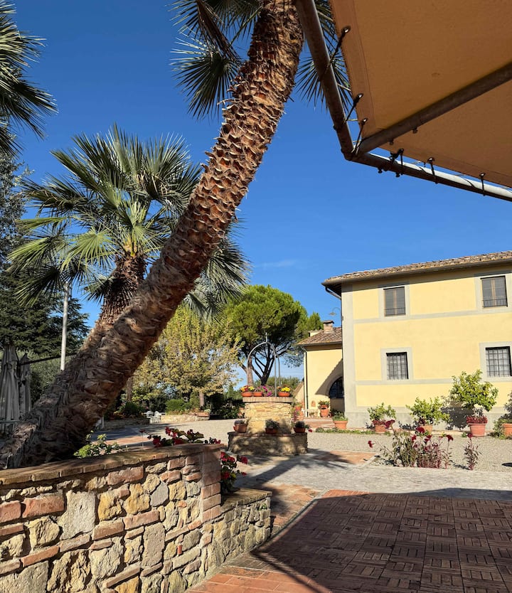 Entire Estate & Villa For 18 People At Tuscan Vine - Poggibonsi