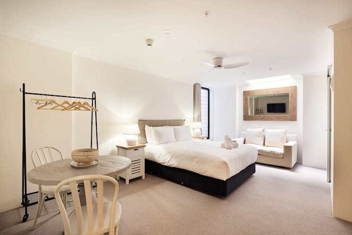 Studios @ Manly | 3min Walk To Corso & Manly Beach - Narrabeen