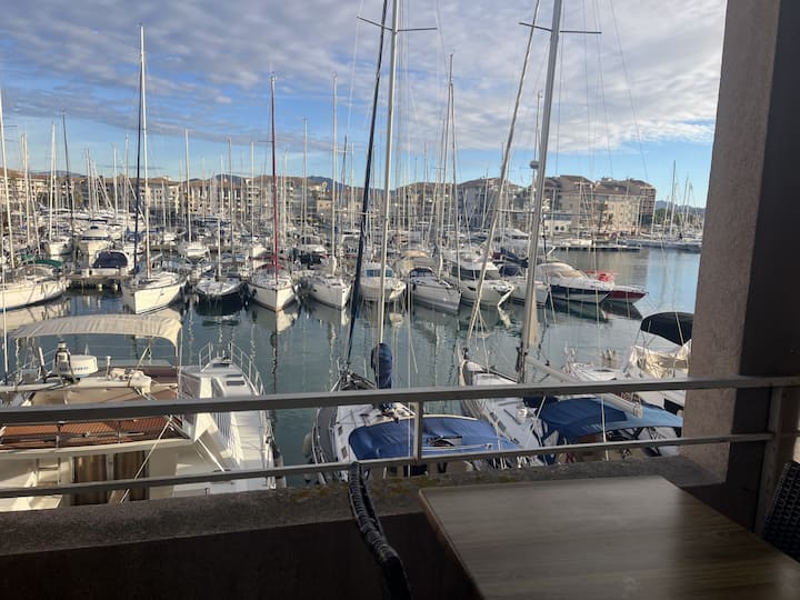 Cap Hermès 107 Studio Magnifique Vue Port 3 Pers - Fréjus