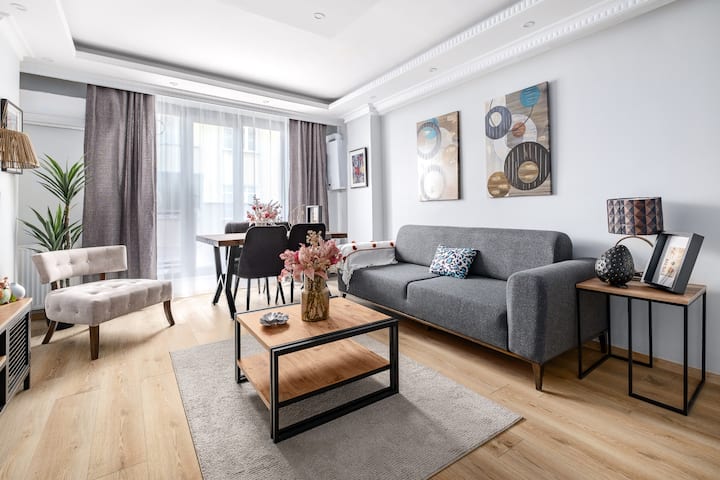 Stylish ŞIşli Stay – Fast Wi-fi & Lift Access - Şişli