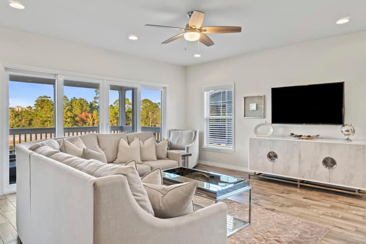 Isle Be Chillin | Beach Shuttle + Pool Access - Perdido Key, FL