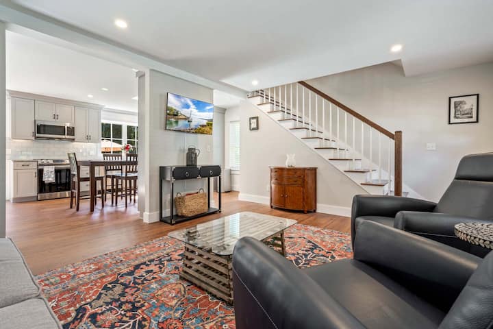 Pepperrell Place - Home For 6 - Kittery, ME