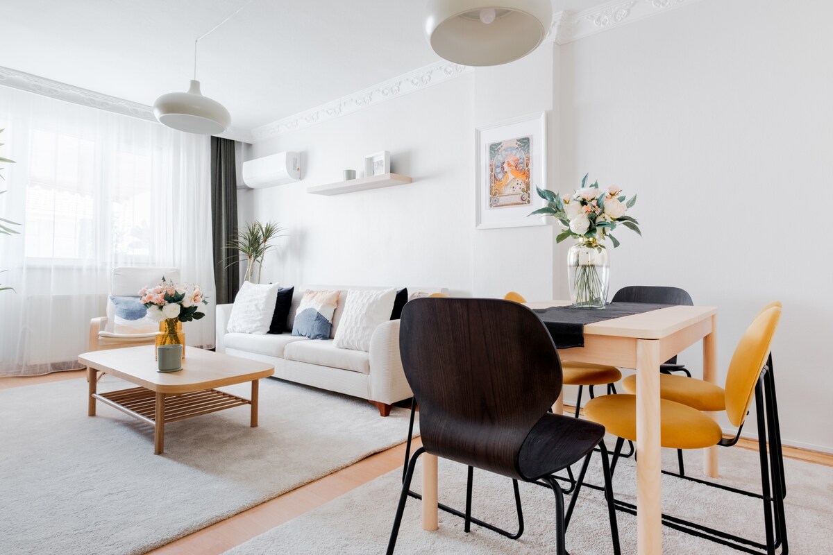 Apartamento céntrico con balcón, cerca de Taksim e Istiklal - Airbnb