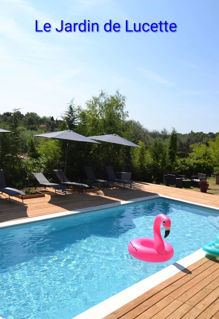 Propriété 22 Pers Avec Jardin Et Piscine - Vence