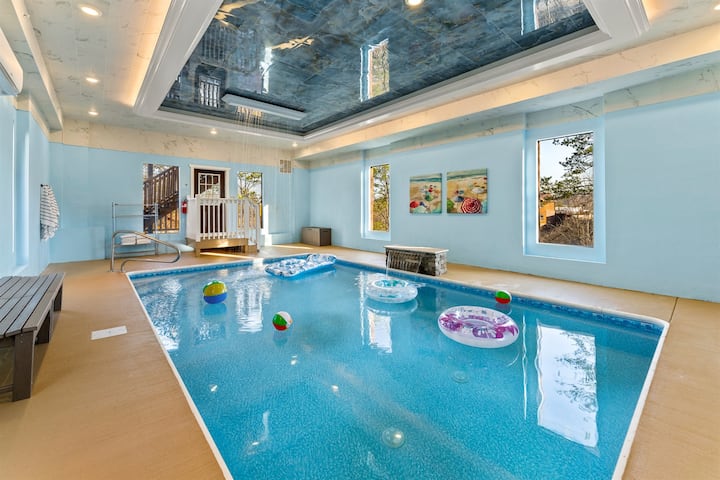 8br Luxury Lodge W/ Indoor Pool, Hot Tub & Gazebo - Sevierville, TN