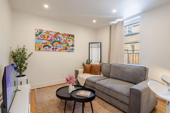 City Luxe Retreat | Stylish 1-bedroom Downtown - Montreal