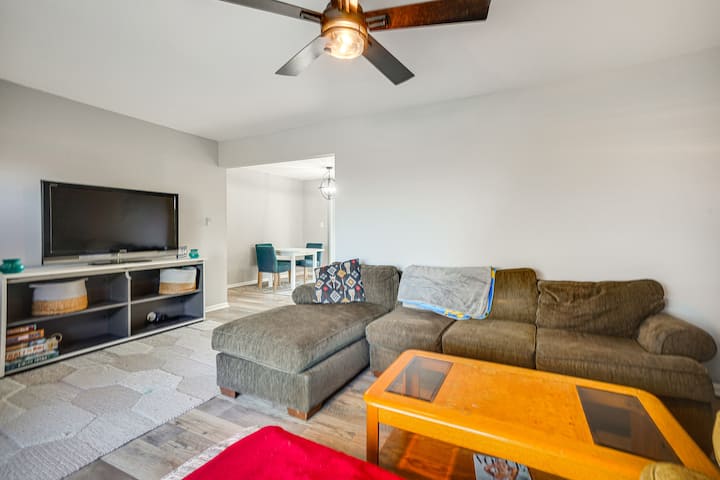 2 Mi To Pewaukee Lake! Peaceful Retreat W/ Yard - 沃基肖