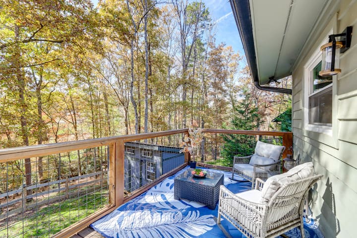 Raft, Hike & Fish: Quiet Couple's Escape In Murphy - Murphy, NC