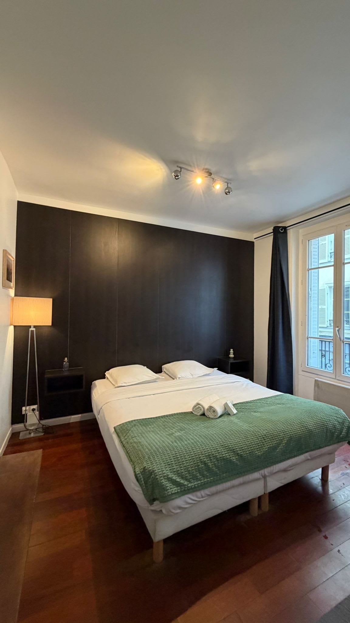 Stylish Studio - the Eiffel Tower - Airbnb