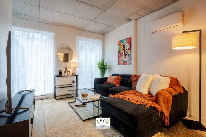 Cozy Hideaway In Old Montreal | Free Parking Spot - Brossard