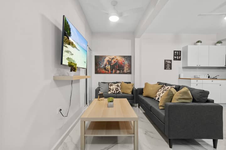 Modern 3 Bedroom Apartment  | Full Kitchen | Ac - Barceloneta