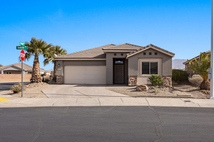 Desert Links Oasis |Golf Retreat: 3br + Free Perks - Mesquite, NV