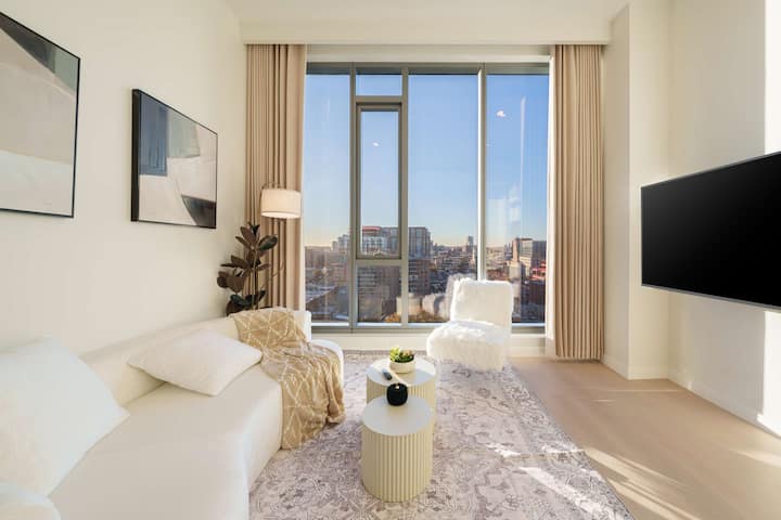 New Luxury Penthouse W/ Pool & Gym In Flushing - Great Neck, NY