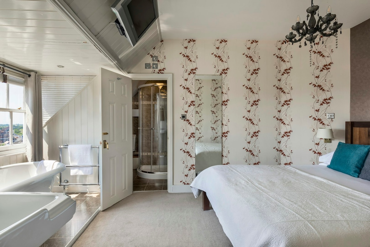 Family Room for 3 at Harbour of Hope in Rye - Hotels for Rent in East ...