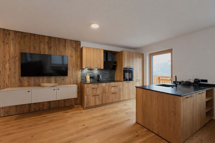 Elevate Apartment – By Alpenluxus Collection - Tux