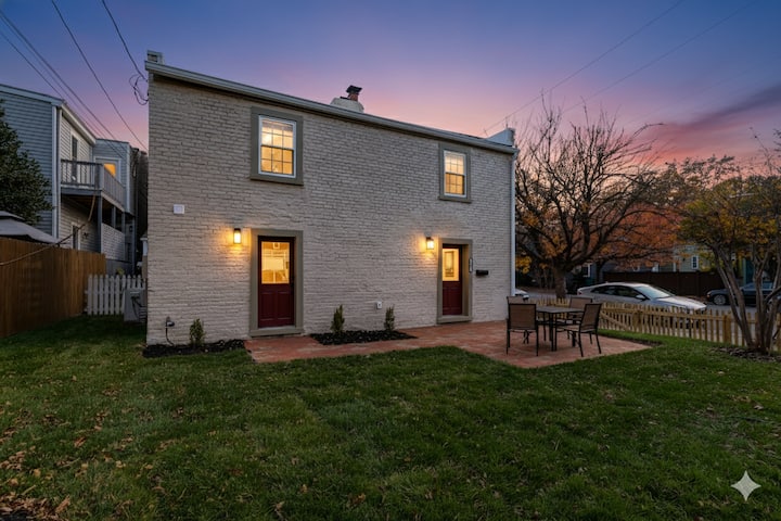 The Nook: Cozy & Walkable Church Hill Getaway - Richmond, VA