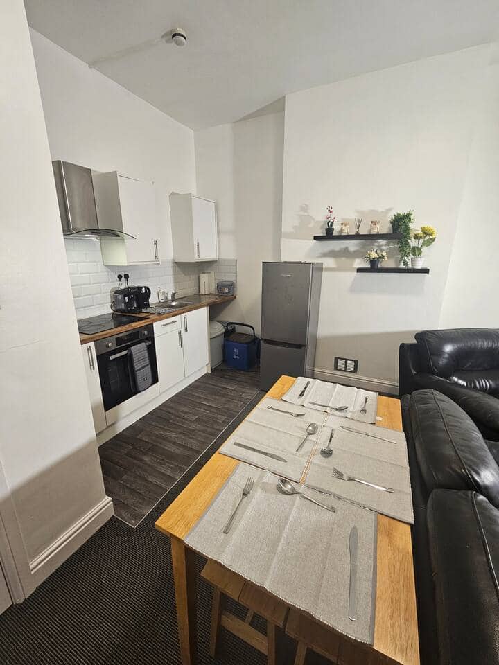 Modern 2 Bed Flat In City Centre, High Speed Wifi - Cardiff