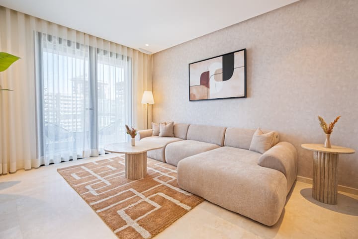 Desert Calm, Beige Studio In The Business District - Casablanca