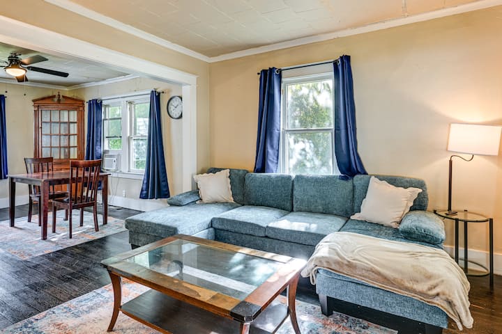 3 Mi To Dtwn Saginaw: Cozy Family Home W/ Yard! - Saginaw, MI