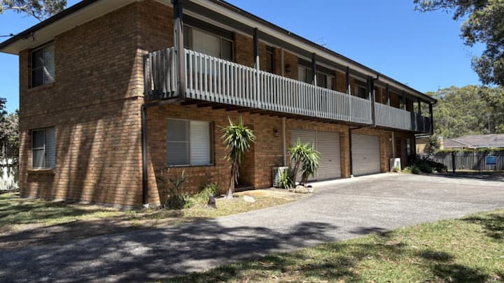 Comfort And Convenience On M - Hawks Nest