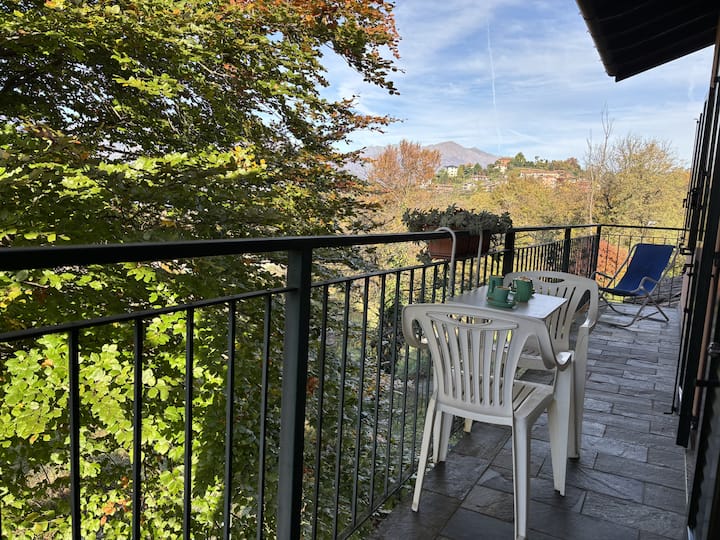 Esther 2 Apartment With Balcony In Luino - Luino