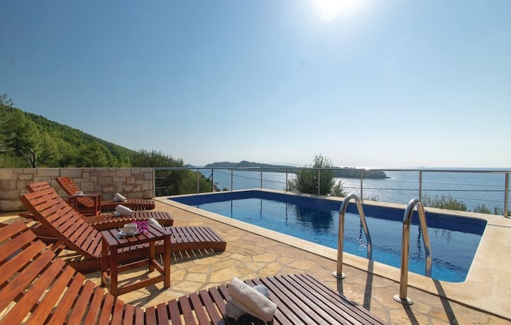 Apartman Mario With Pool By Villas Guide - Vela Luka
