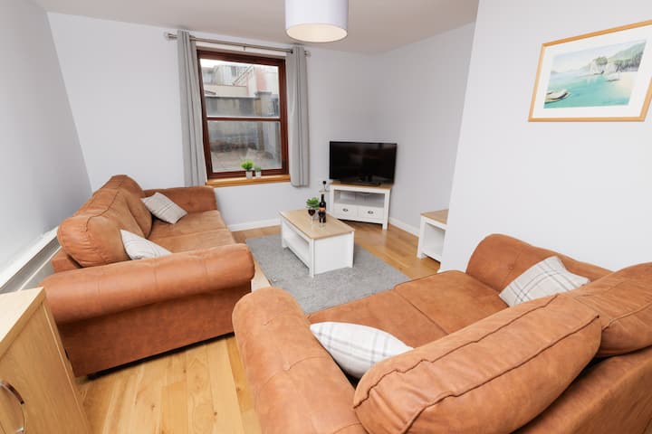 Central Lerwick 2bed Apt · Garden|walk To Sights - Lerwick