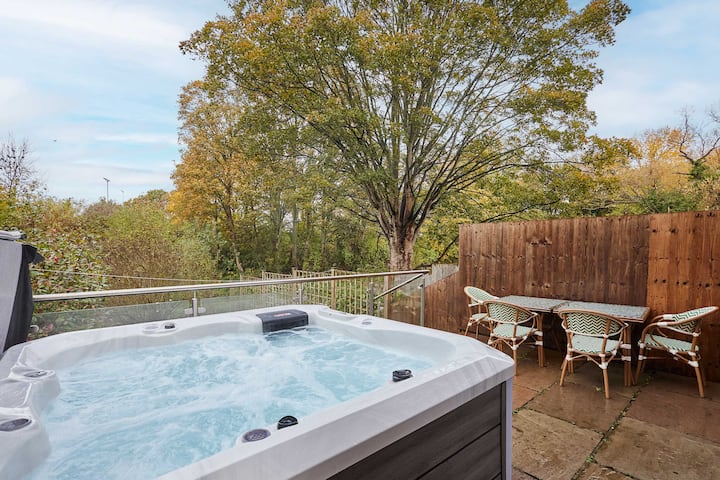 Host & Stay | Foss Court - York