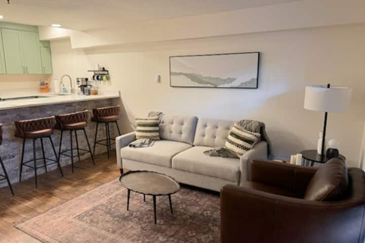 1br Ski In/out Dog Friendly Condo - Alyeska, AK