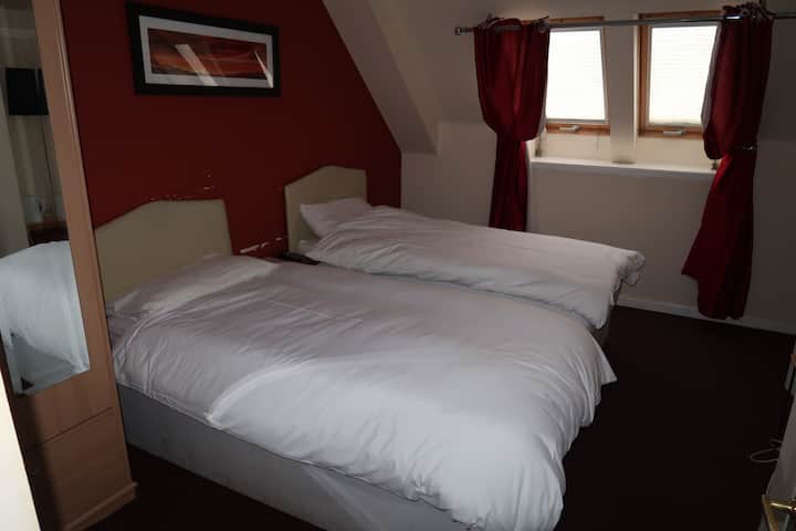 Twin-standard-sdb Privée - Aberdeen