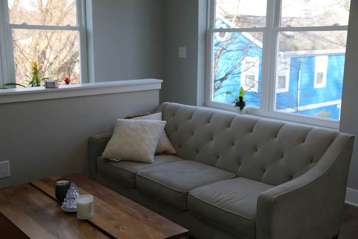 Charming Carriage House Beautiful New Construction - Arboretum, DC