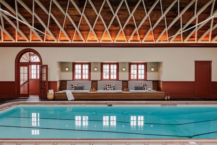 Rare 10br Luxury Estate, Heated Indoor Pool - United States