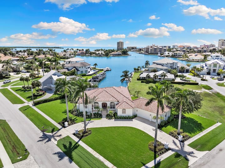 800 Arcadia Ct. - Marco Island, FL