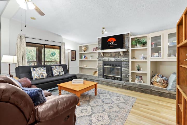 Peaceful Wimberley Getaway| Kayaks & River Access - Wimberley, TX